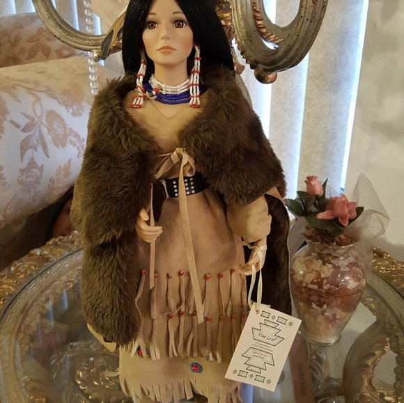 The Hamilton Collection | Other | Pine Leaf Native American Le ...